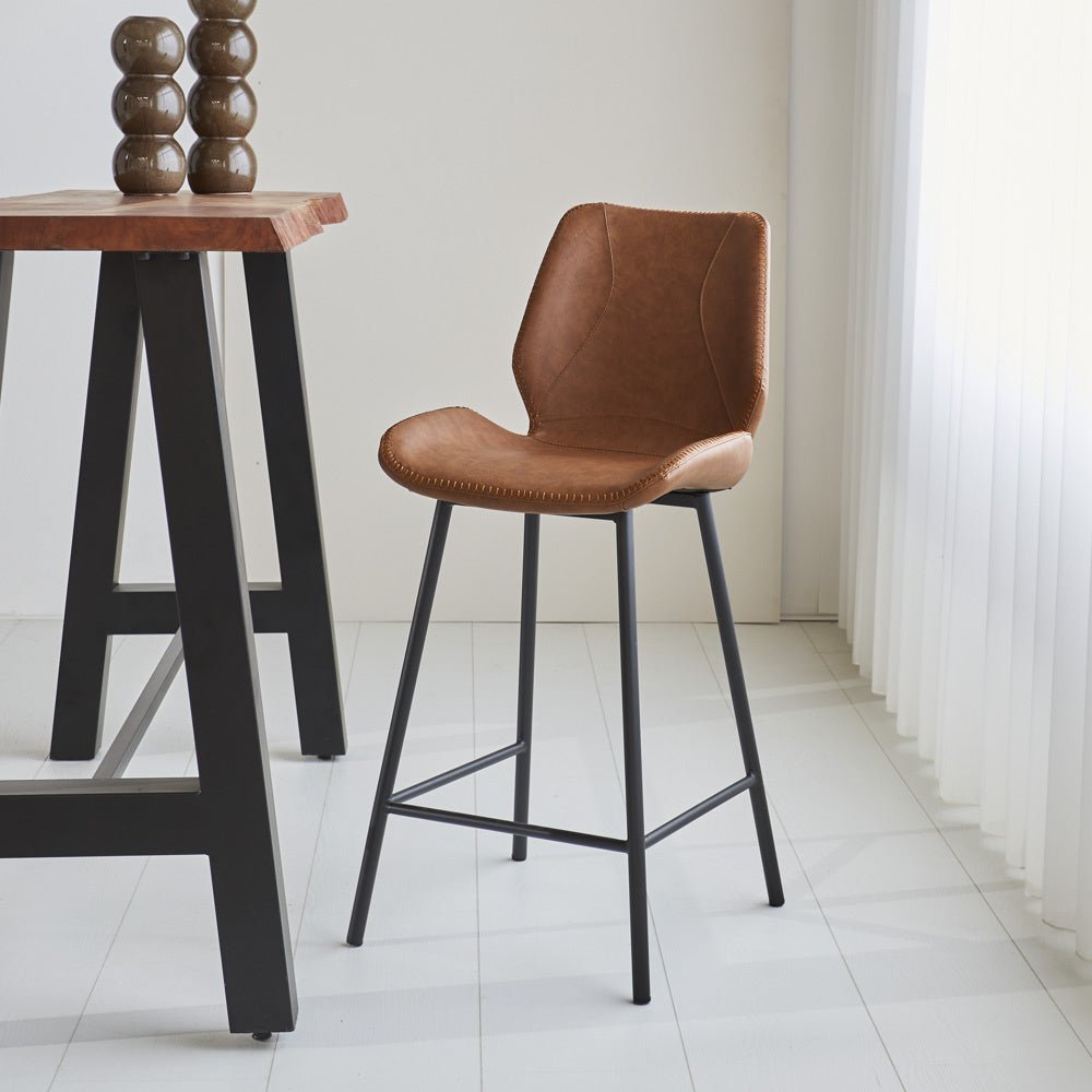 Stoere Barkruk Cognac Beau 62 Zithoogte | Dimehouse